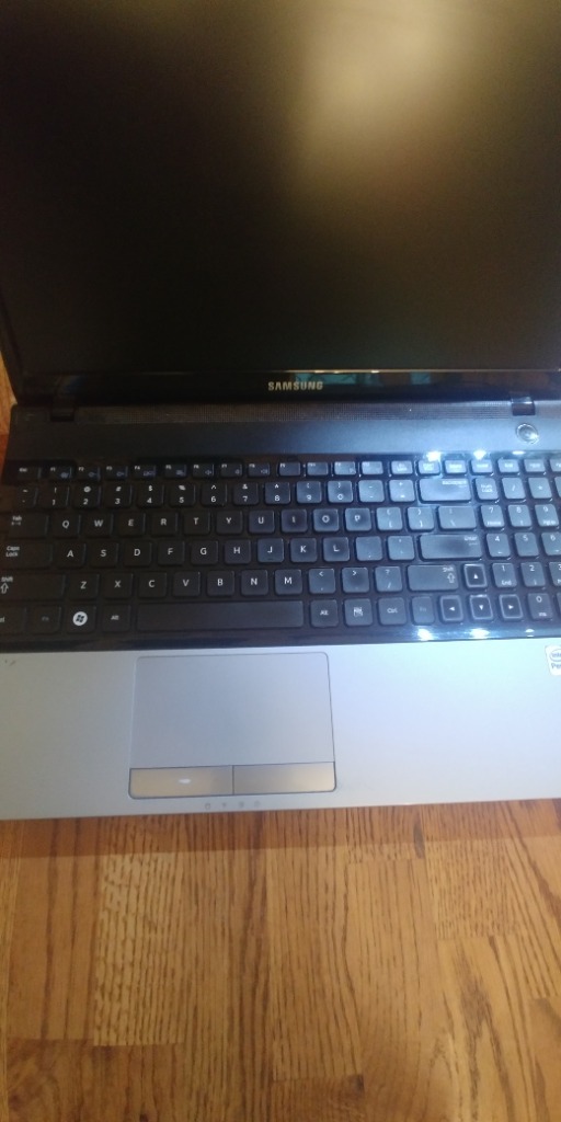 Laptop Samsung E300 do naprawy/ na graty | Warszawa | Kup teraz na ...