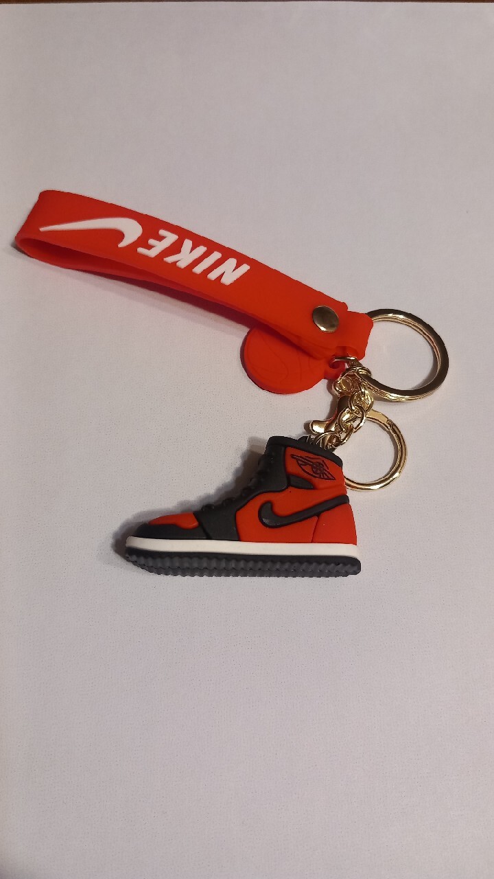 Breloczek Nike - Niska cena na Allegro.pl