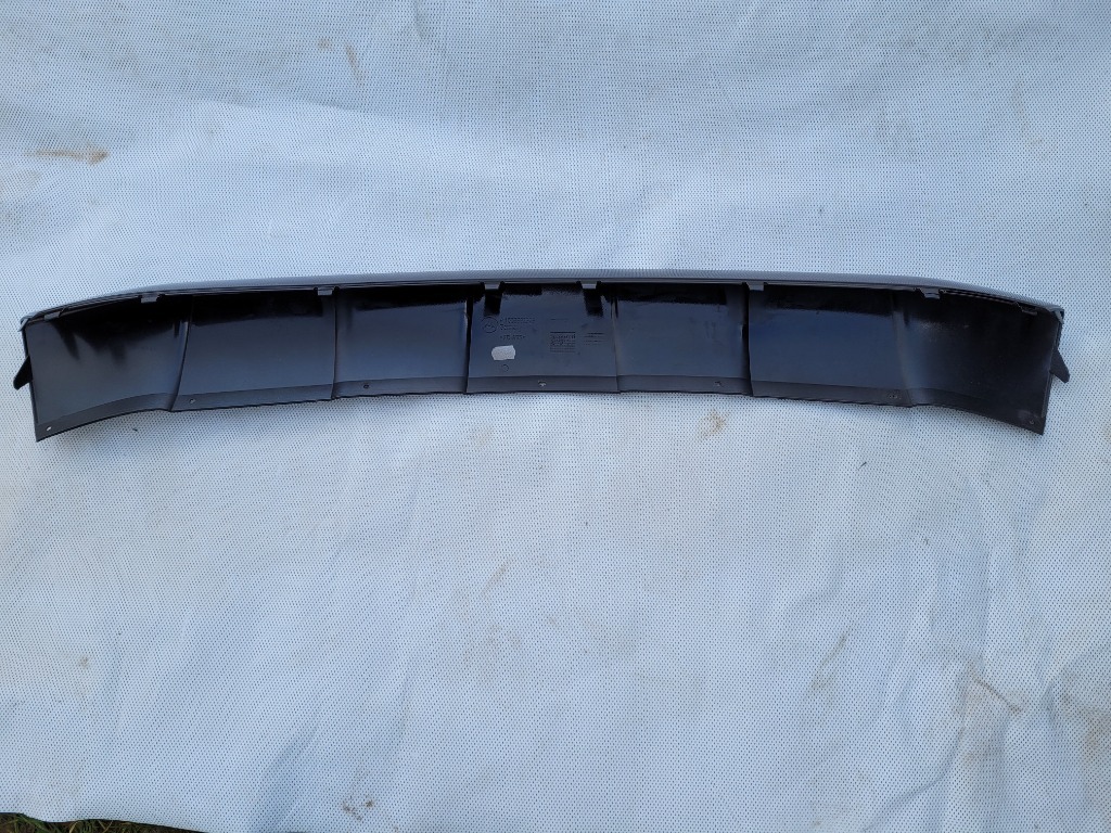 Spoiler zderzaka przód MercedesGLA AMG A1568852325 | Wierzchowo ...