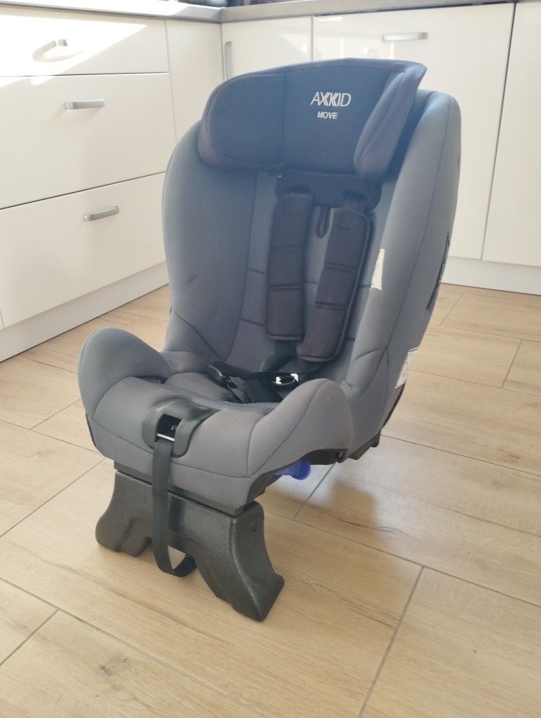 Fotelik samochodowy Axkid Move 925kg Isofix | Koszalin | Ogłoszenie na ...