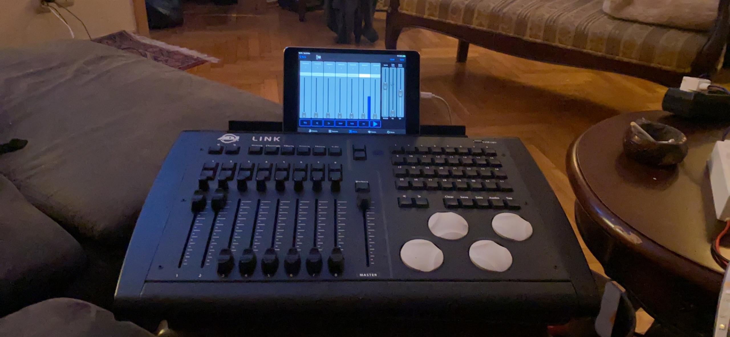 ADJ Link konsola DMX + iPad mini 4 | Kraków | Kup teraz na Allegro Lokalnie