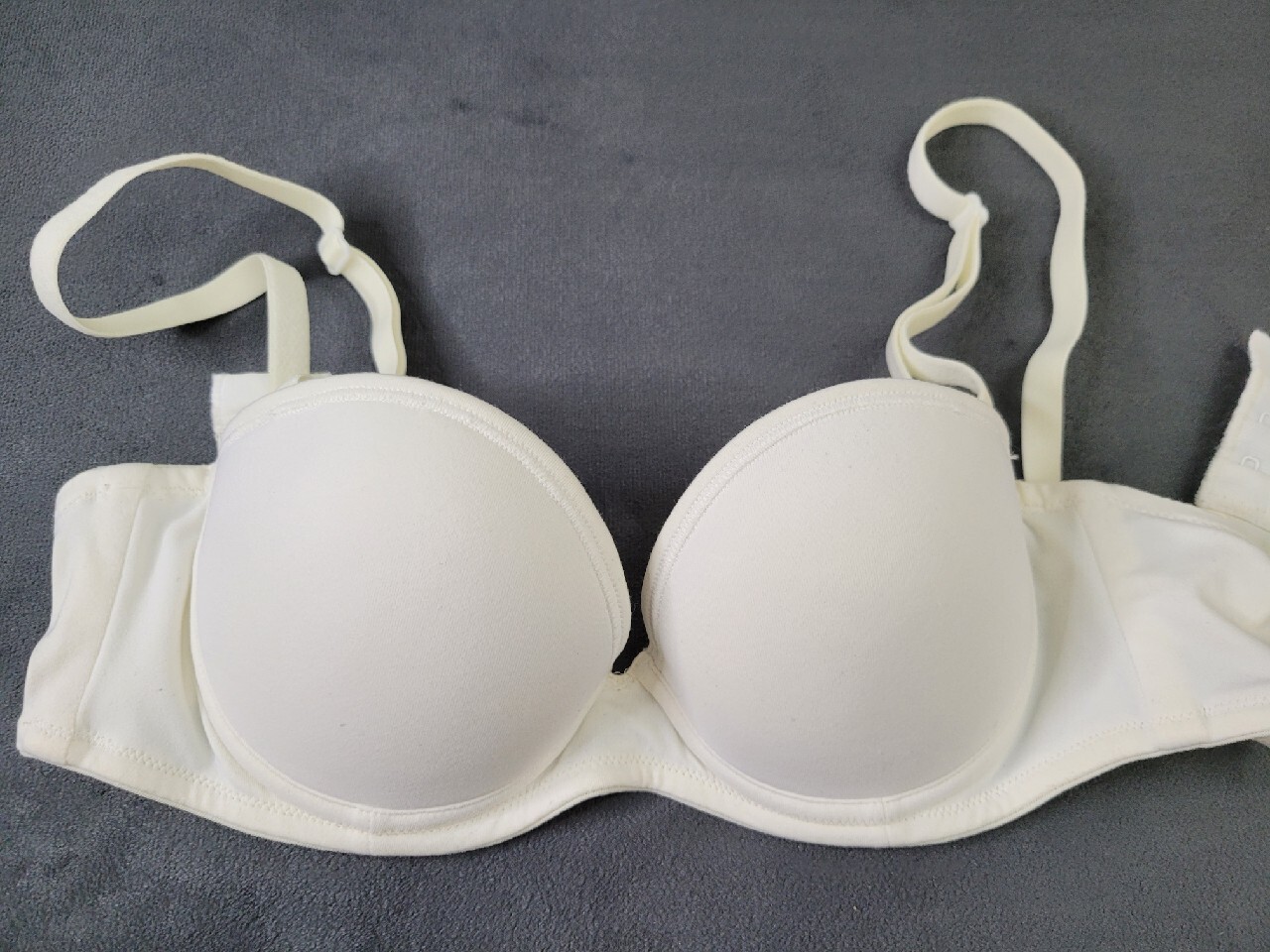 Biustonosz pusz up 6570 miska A triumph | Mysłowice | Kup teraz na Allegro Lokalnie