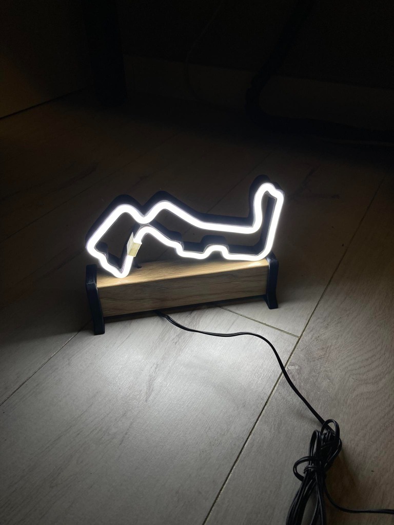 Statuetka NEON LED Tor Marina Bay Lampka F1 | Poznań | Kup teraz na ...