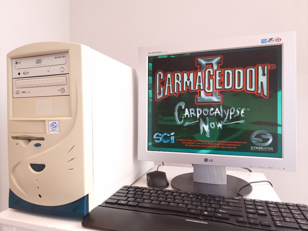 Retro PC Zestaw/Windows 98 SE/PIII800/192MB/NVIDIA | Częstochowa | Kup ...