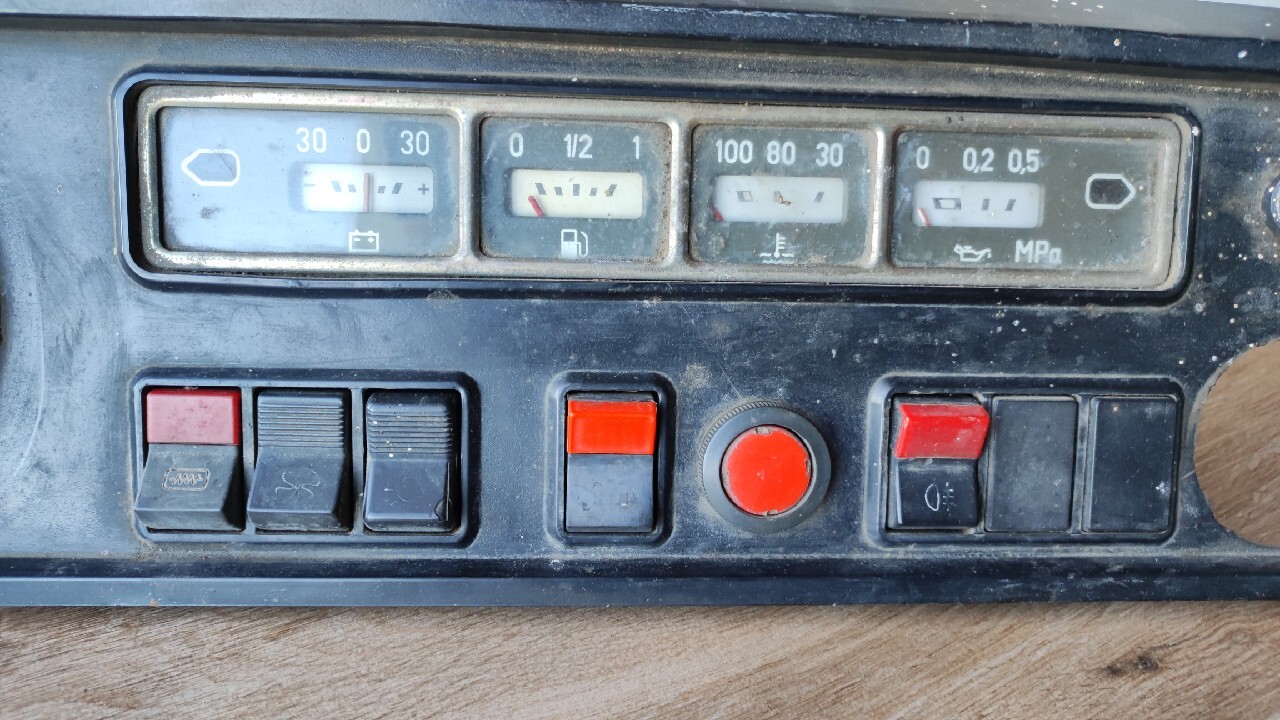 Deska rozdzielcza Żuk, Nysa, Warszawa, Syrena | Janowice | Licytacja na ...