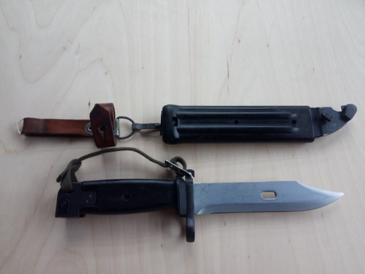Bagnet zgodny Jugosławia 6H4 AK 47 AKM Kałasznikow | Dąb Polski | Kup ...