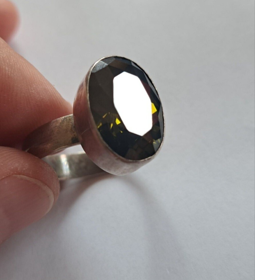 Pierścionek srebrny sygny duży szmaragdowy | Tarnowskie Góry | Kup teraz na Allegro Lokalnie