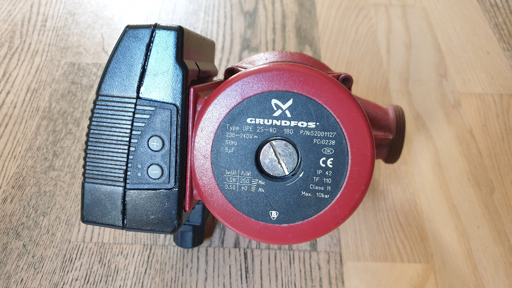 Grundfos UPE 25-80/180 + Pilot Grundfos R100 | Mosina | Kup teraz na ...