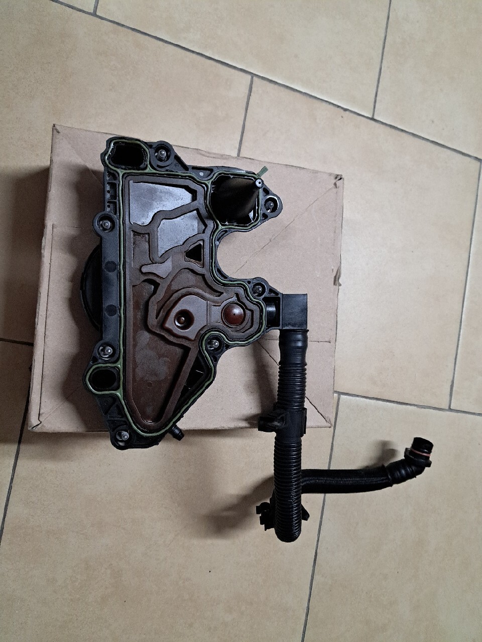 Odma separator oleju Audi VW Skoda 06K103495AS | Luboń | Kup teraz na ...
