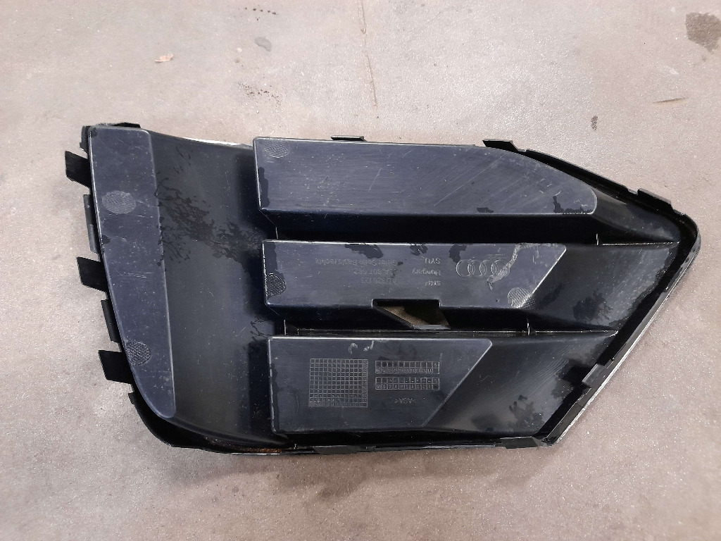 Prawa kratka zderzak do AUDI Q3 numer 83A 807 682 | Piaseczno | Kup ...