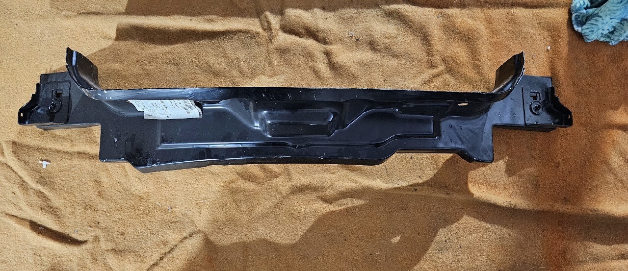 Land Rover Discovery Sport pas tył L550 LR061156 | Starachowice | Kup ...