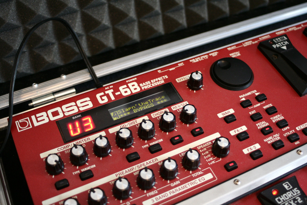 Soldador Gas BOSS GT-1B PEDALERA MULTIEFECTOS PARA BAJO - Casa Musical ...