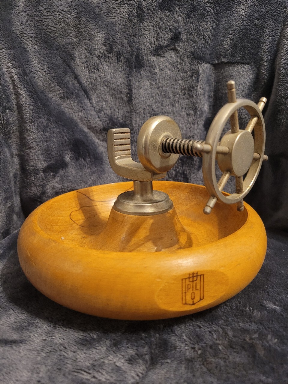 Dziadek do orzechów PLO | Gdynia | Licytacja na Allegro Lokalnie