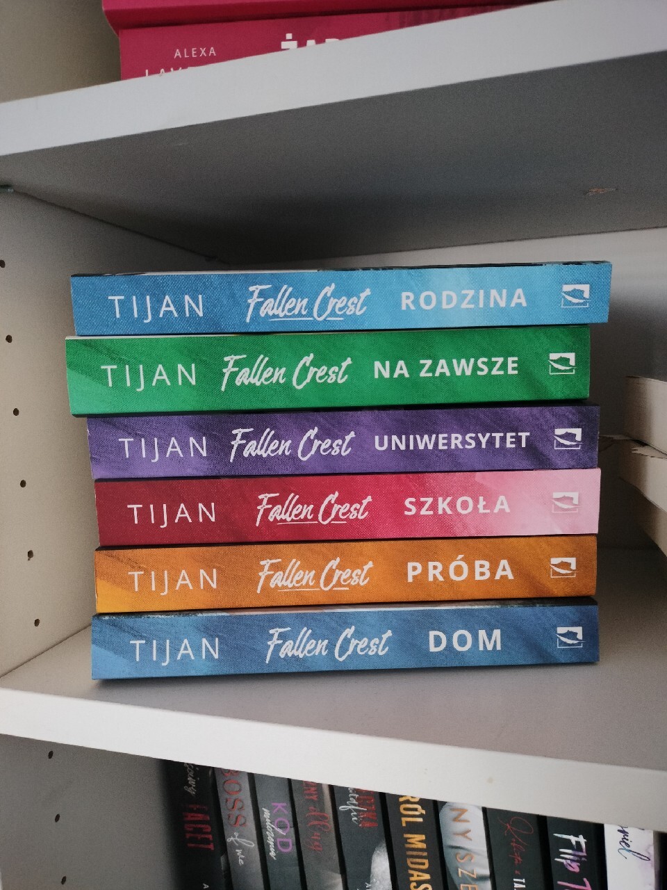 Seria Fallen crest | Krotoszyn | Kup teraz na Allegro Lokalnie