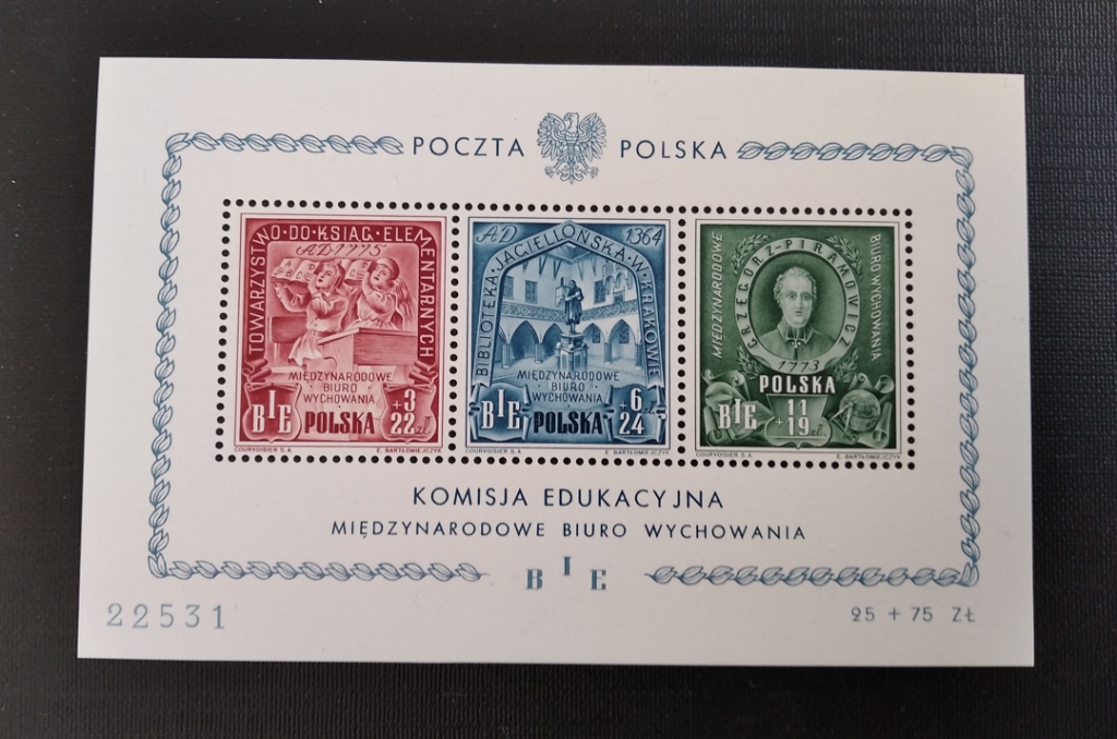 Blok 9 KEN Rocznik 1946 | Białobrzegi | Kup teraz na Allegro Lokalnie