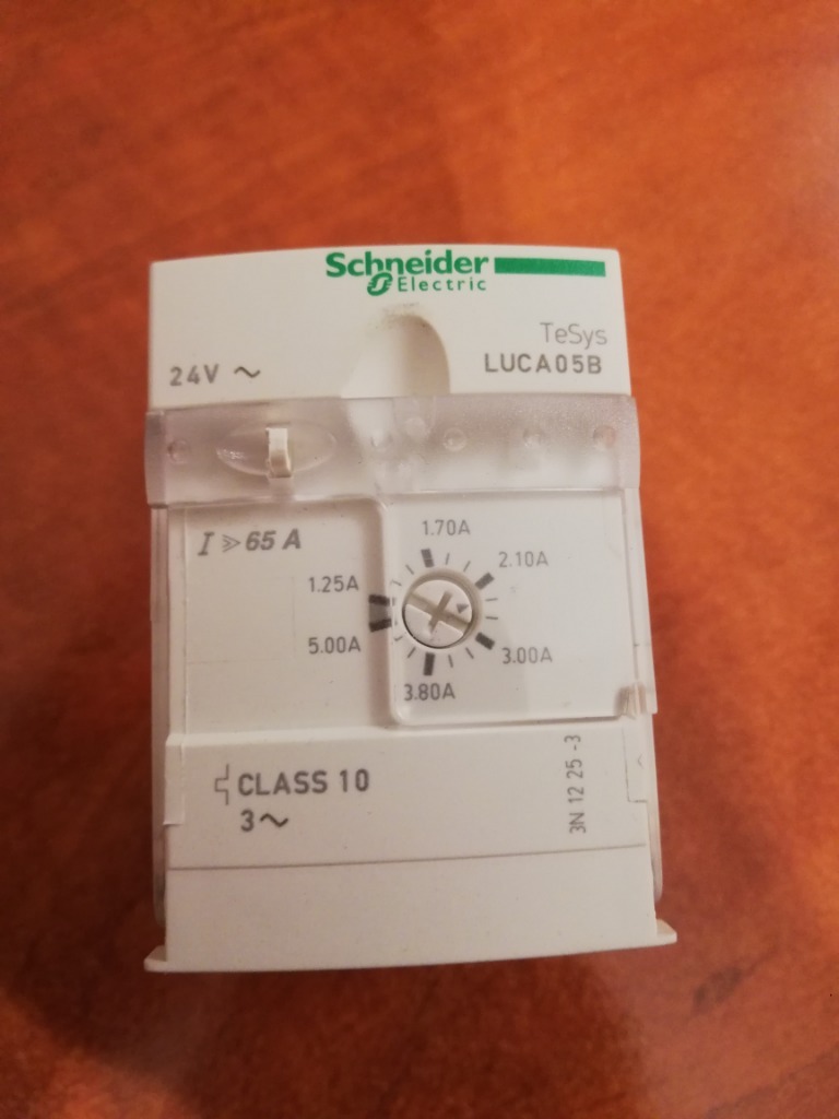 LUCA05B Schneider Electric Blok wyzwalacza 3bieg | Pogórska Wola ...