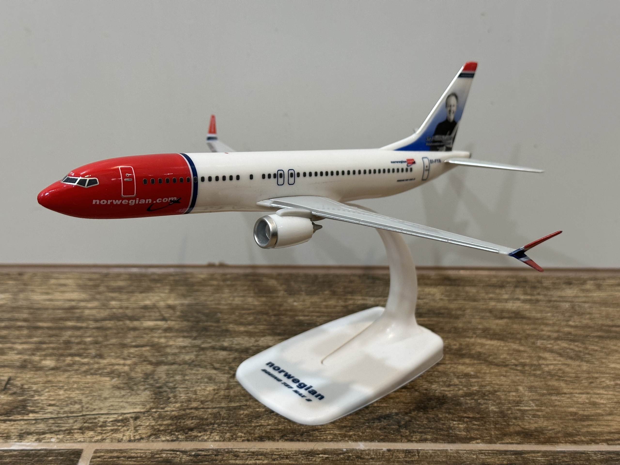 Model samolotu NORWEGIAN Boeing 737 MAX-8 (1:200) | Kraków | Kup teraz ...