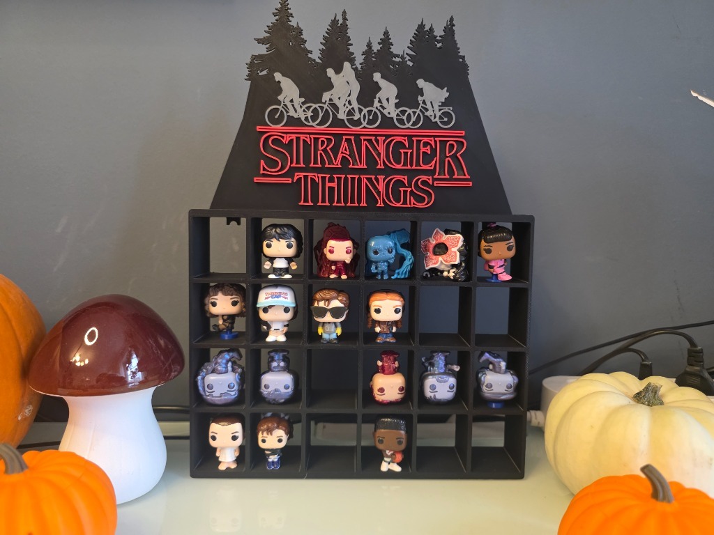 Półka kolekcjonerska STRANGER THINGS na figurki Kinder Joy Funko Pop | Legnica | Kup teraz na ...