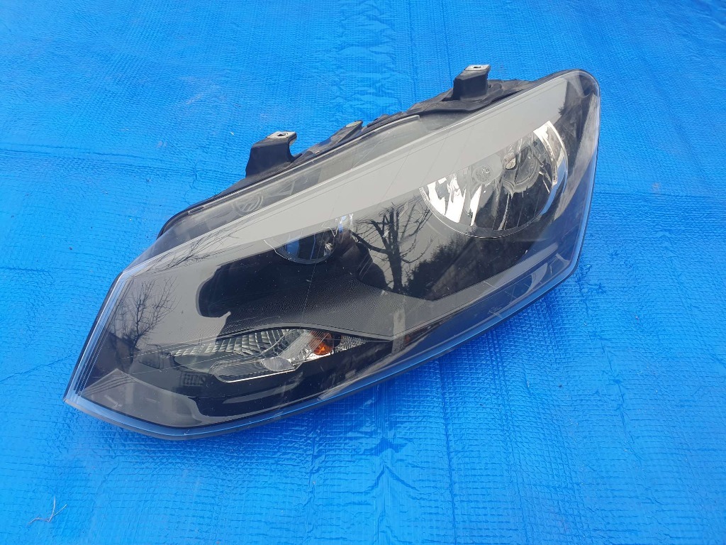 Lampa lewy przód VW Polo V 6R 0917 6R1941007G | Poznań | Licytacja na ...