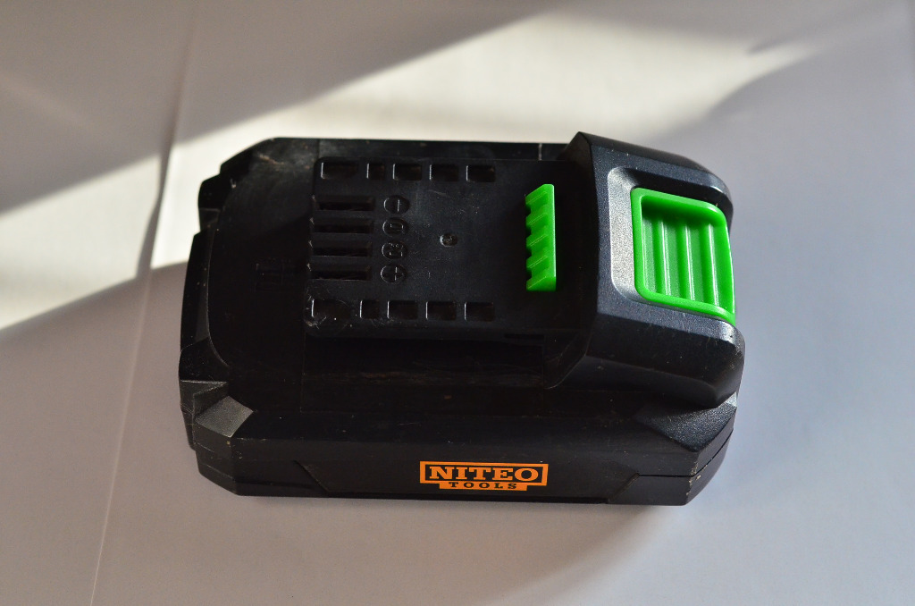 akumulator NITEO 20V | wiśniowa | Kup teraz na Allegro Lokalnie