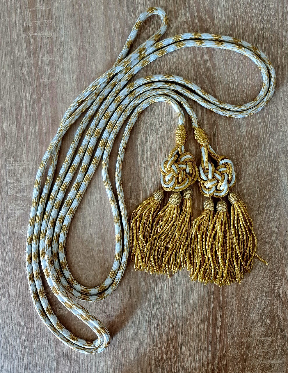 Cingulum białe złote metalizowane frędzle | Wałbrzych | Kup teraz na ...