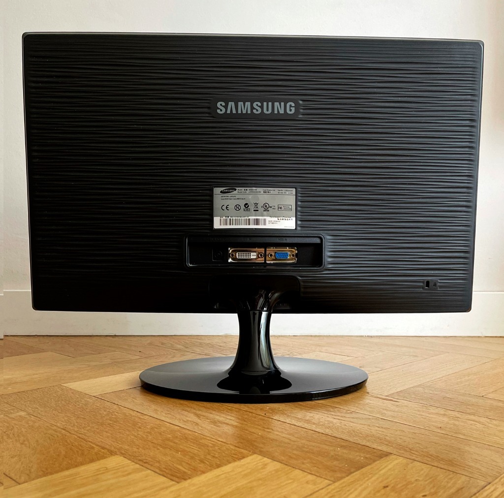 Monitor LED Samsung SyncMaster SA300 21,5 Cali | Kraków | Ogłoszenie na ...