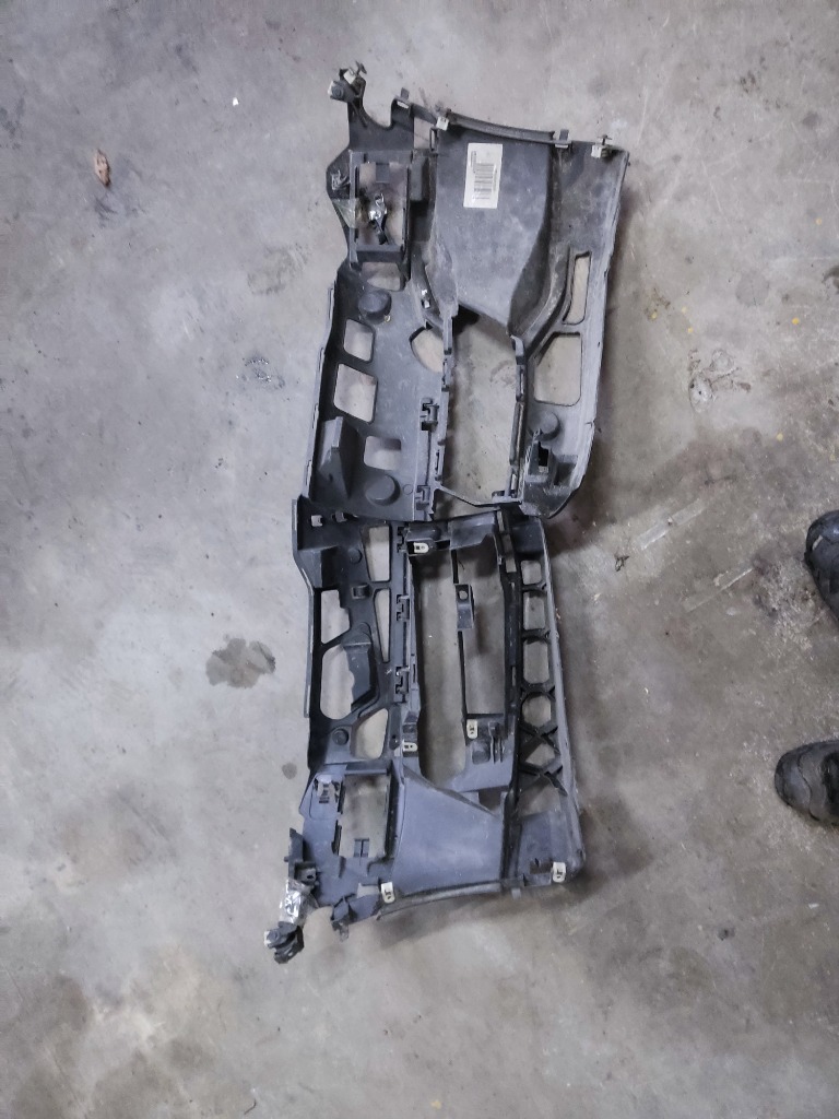 Ślizgi zderzaka BMW G30 LCI | Odrzywół | Ogłoszenie na Allegro Lokalnie