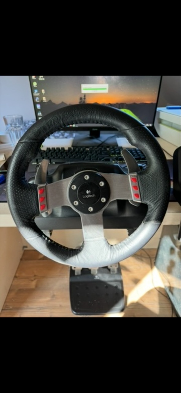 PILNE Logitech G27 – kierownica z pedałami i skrzynią biegów idealna ...