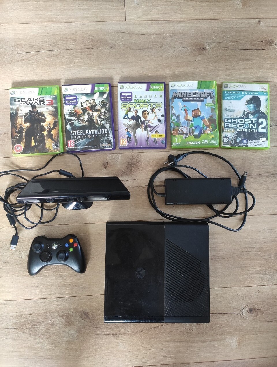 XBOX 360 E 250GB, KINECT, GRY (MINECRAFT) | Pajęczno | Licytacja na ...