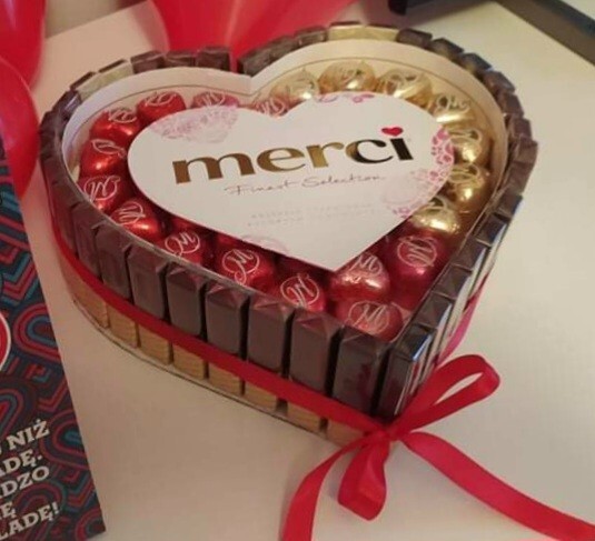 Tort z Kinder czekoladek Merci serce walentynki | Poznań | Kup teraz na ...