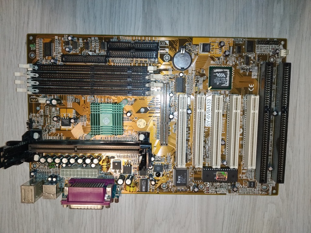 płyta główna SOYO SY-6VBA133 VIA APOLLO | Oblęgór | Licytacja na ...