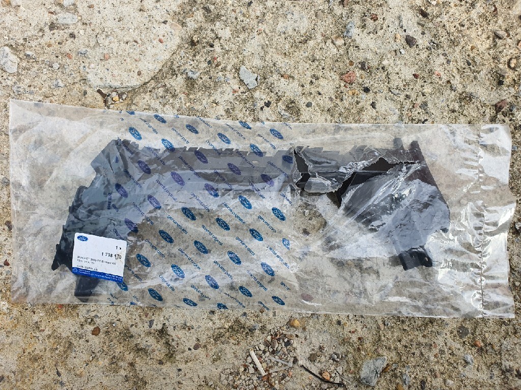 Ślizg zderzaka tylnego prawy Ford Fiesta MK7 | Lubin | Ogłoszenie na ...