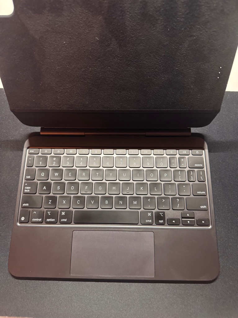 Klawiatura Apple Magic Keyboard for iPad Pro 11 m4 2024 | Gdańsk | Kup ...