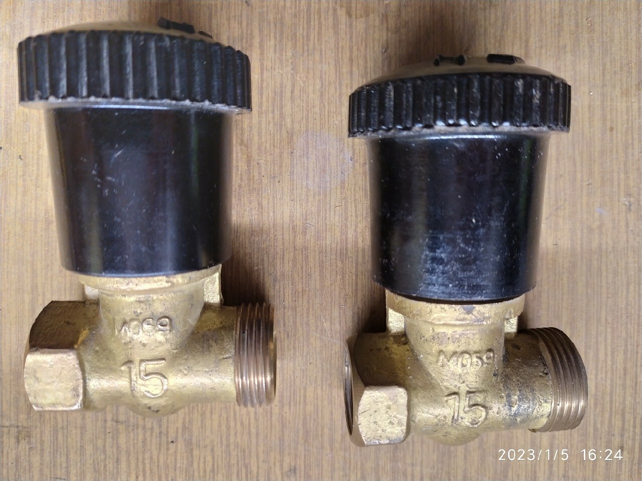 Zawory grzejnikowe starego typu | Szprotawa | Kup teraz na Allegro Lokalnie