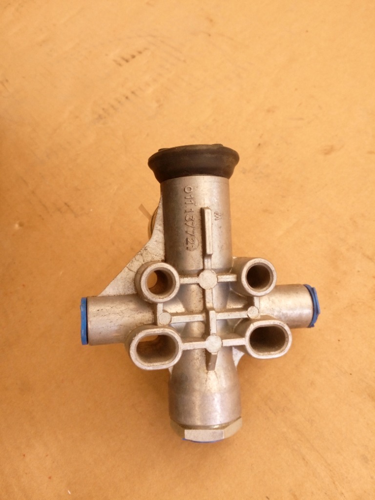 Zawór poziomowania poduszek KNORR-BREMSE SV 1303 | Bolesławiec | Kup ...