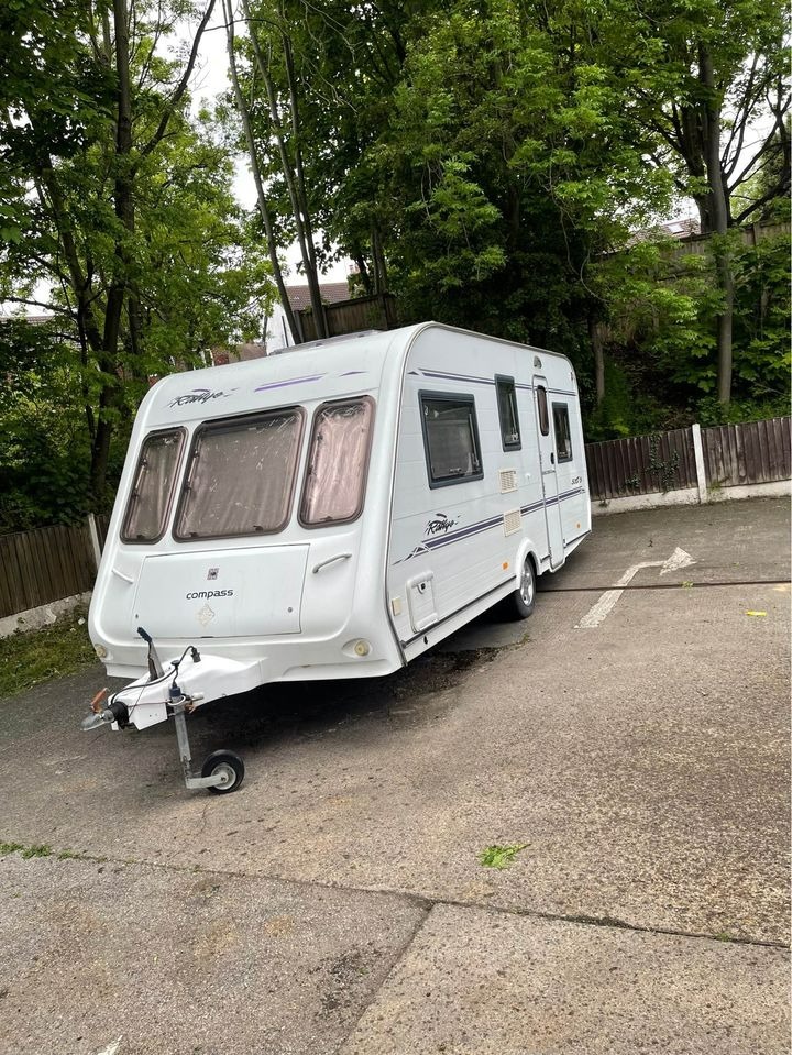 Przyczepa kempingowa Compass Rallye 500-5 z 2001r | Ostrów Wielkopolski ...