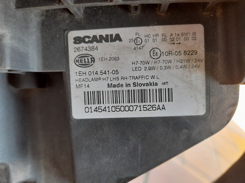 SCANIA R S REFLEKTOR LAMPA LEWA 2674384 | Radlin | Ogłoszenie na ...