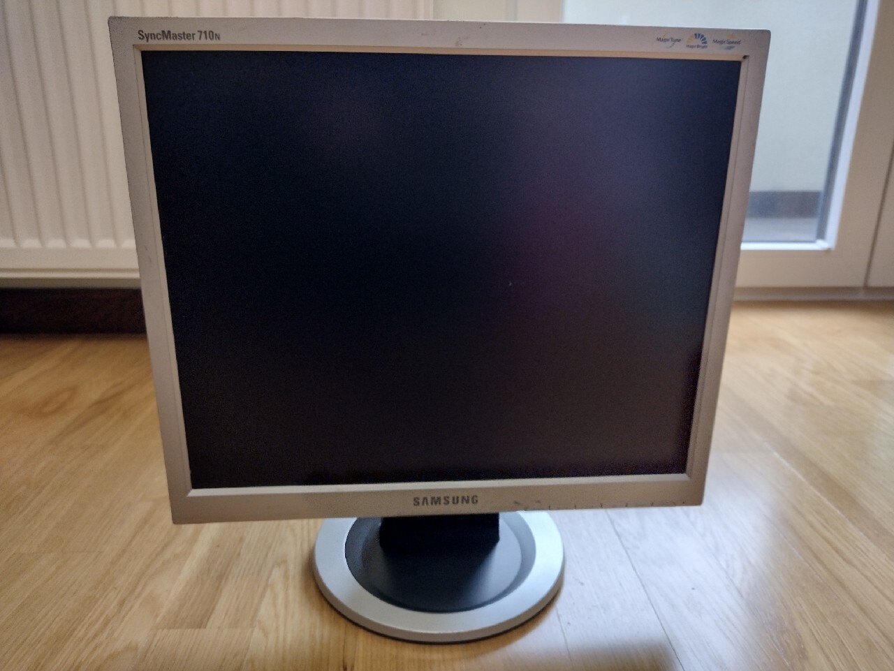 Monitor Samsung SyncMaster 710N 17" | Kobyłka | Kup teraz na Allegro ...