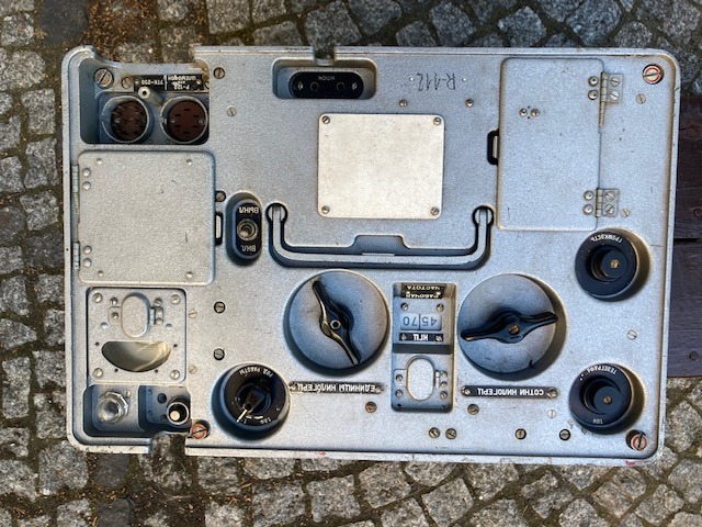 Radiostacja czołgowa R-112 | Kalisz | Licytacja na Allegro Lokalnie