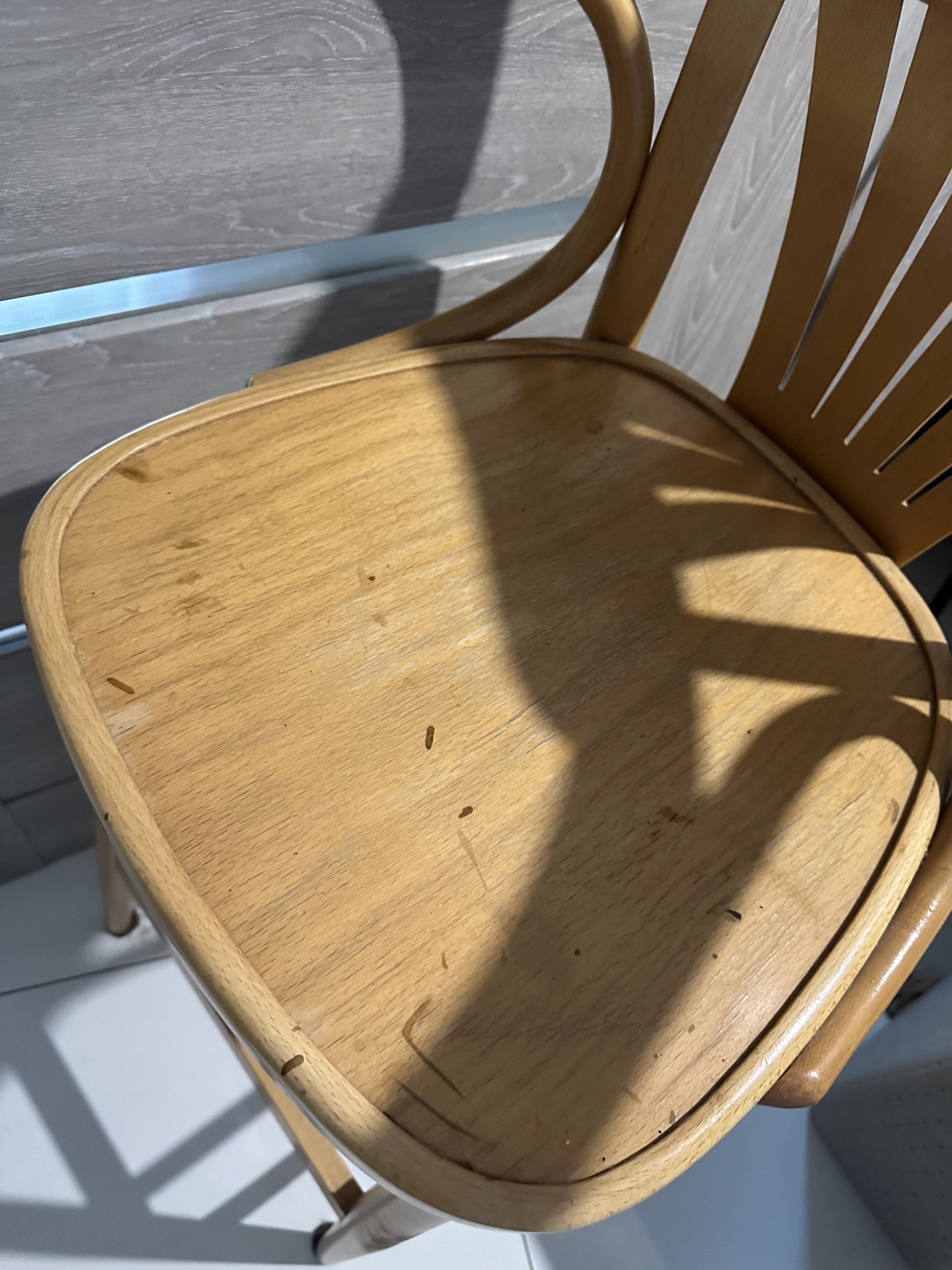 Dwa klasyczne z oparciem hakery kuchenne | Ligota Piękna Gmina Wisznia ...