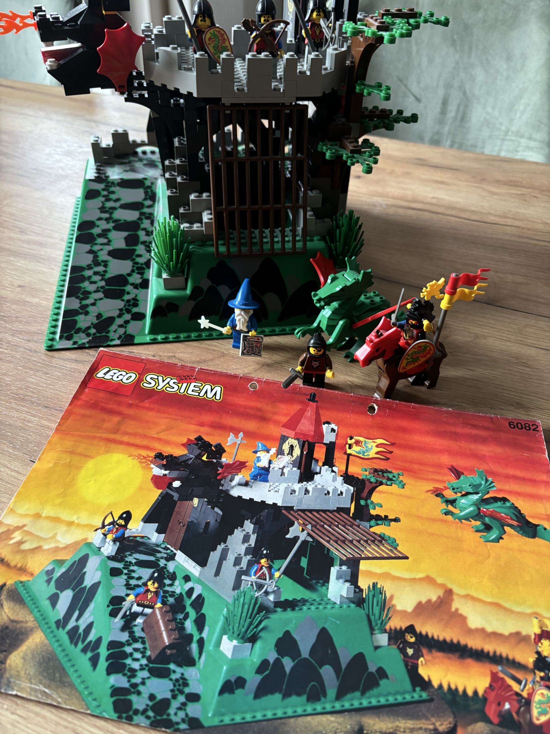 LEGO Castle 6082 Fire Breathing Fortress | Warszawa | Kup teraz na ...