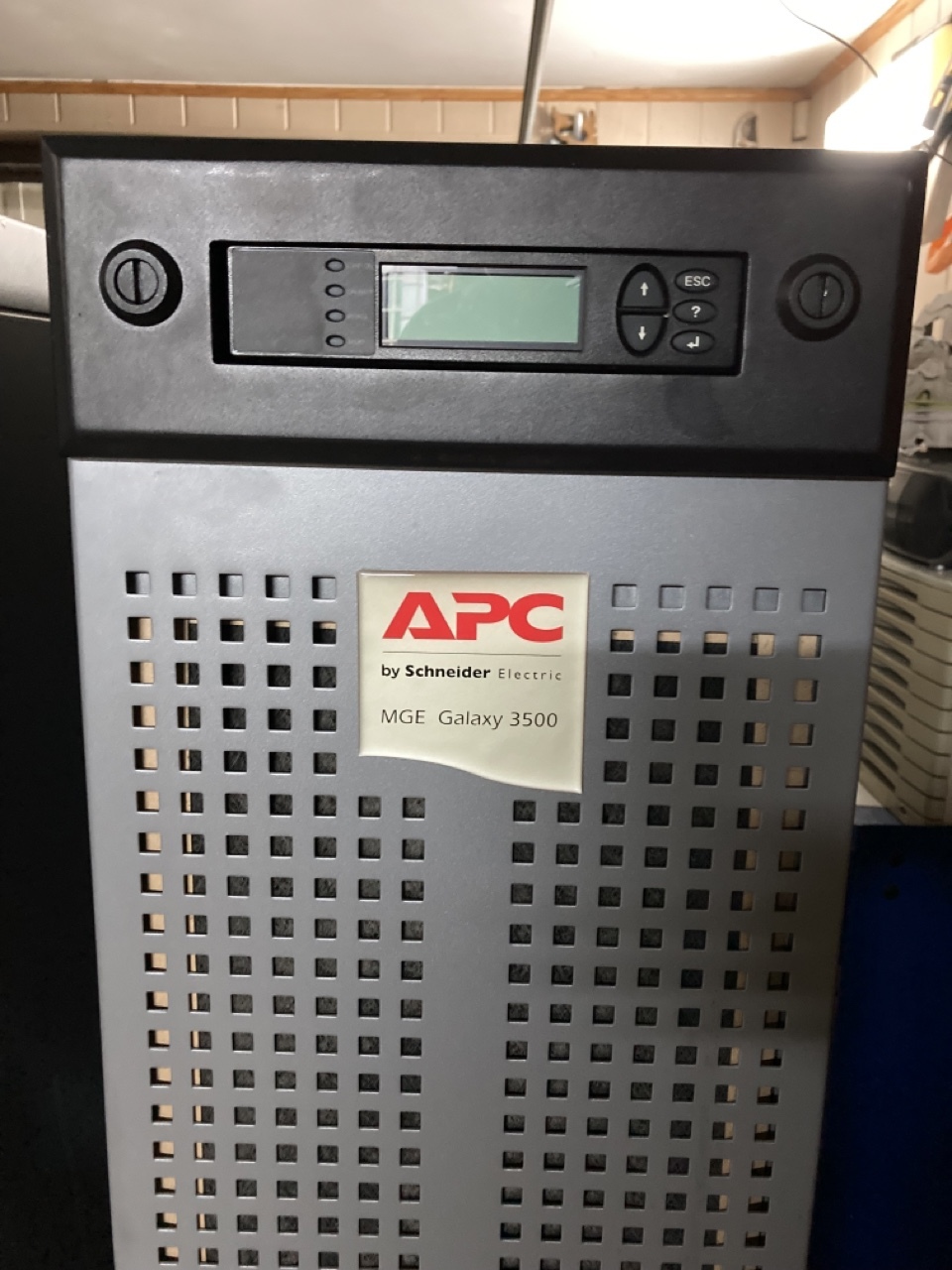 UPS APC MGE Galaxy 3500 + magazyn + 32 kasety | Milanówek | Ogłoszenie ...