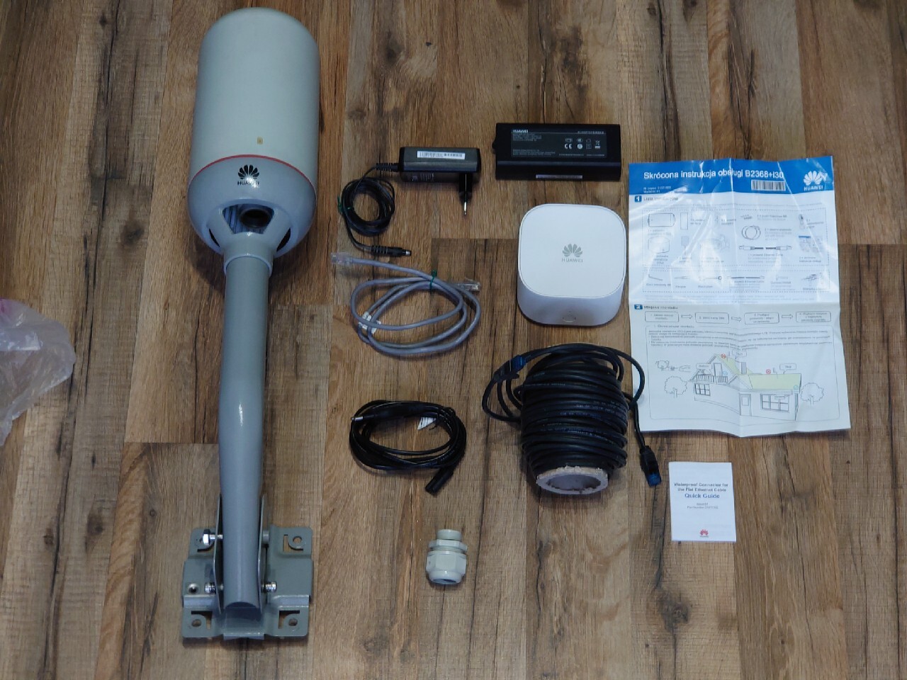 Netbox antena LTE B2368-F20 i router huawei i30 | Tychy | Kup teraz na ...