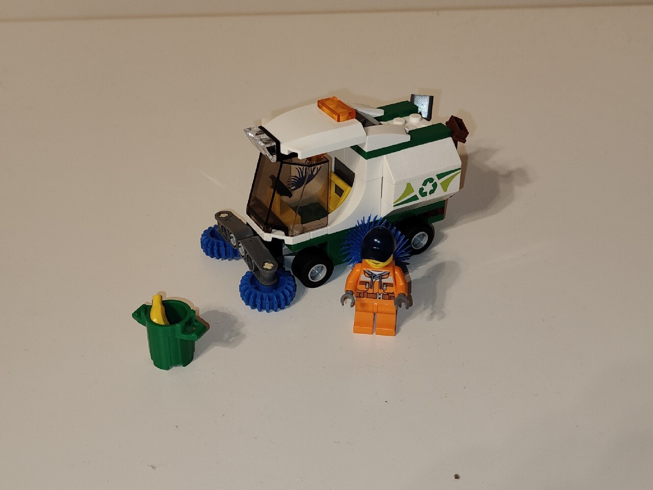 LEGO City 60249 Zamiatarka | Sandomierz | Kup teraz na Allegro Lokalnie