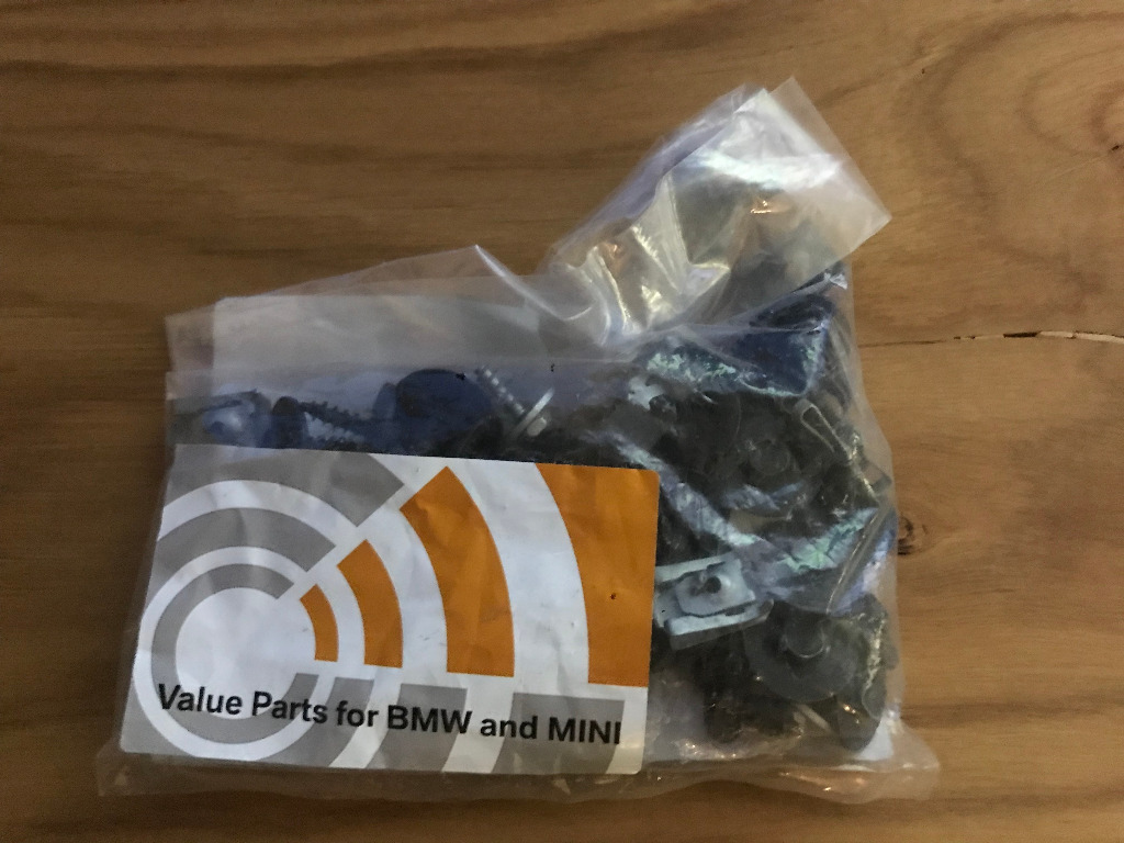 Zestaw montażowy zderzaka BMW F20/21.nr 2467370 | Radom | Kup teraz na ...