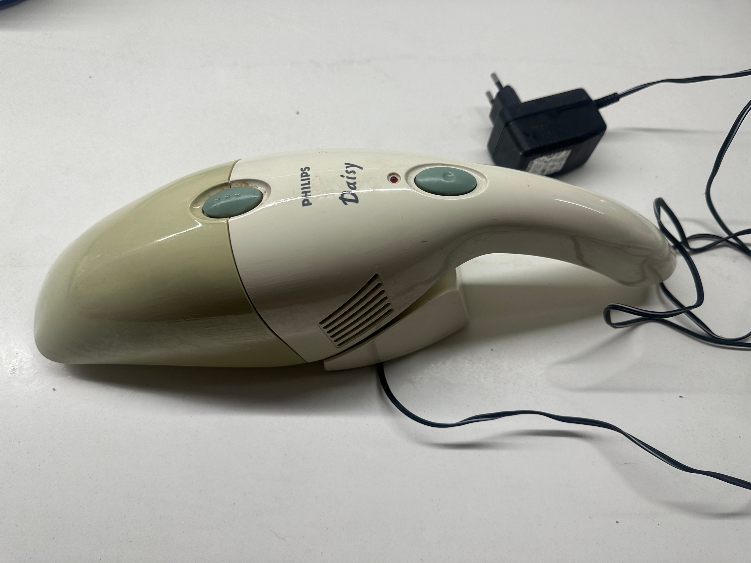 Odkurzacz ręczny przenośny Philips Daisy mini | Łód | Kup teraz na ...