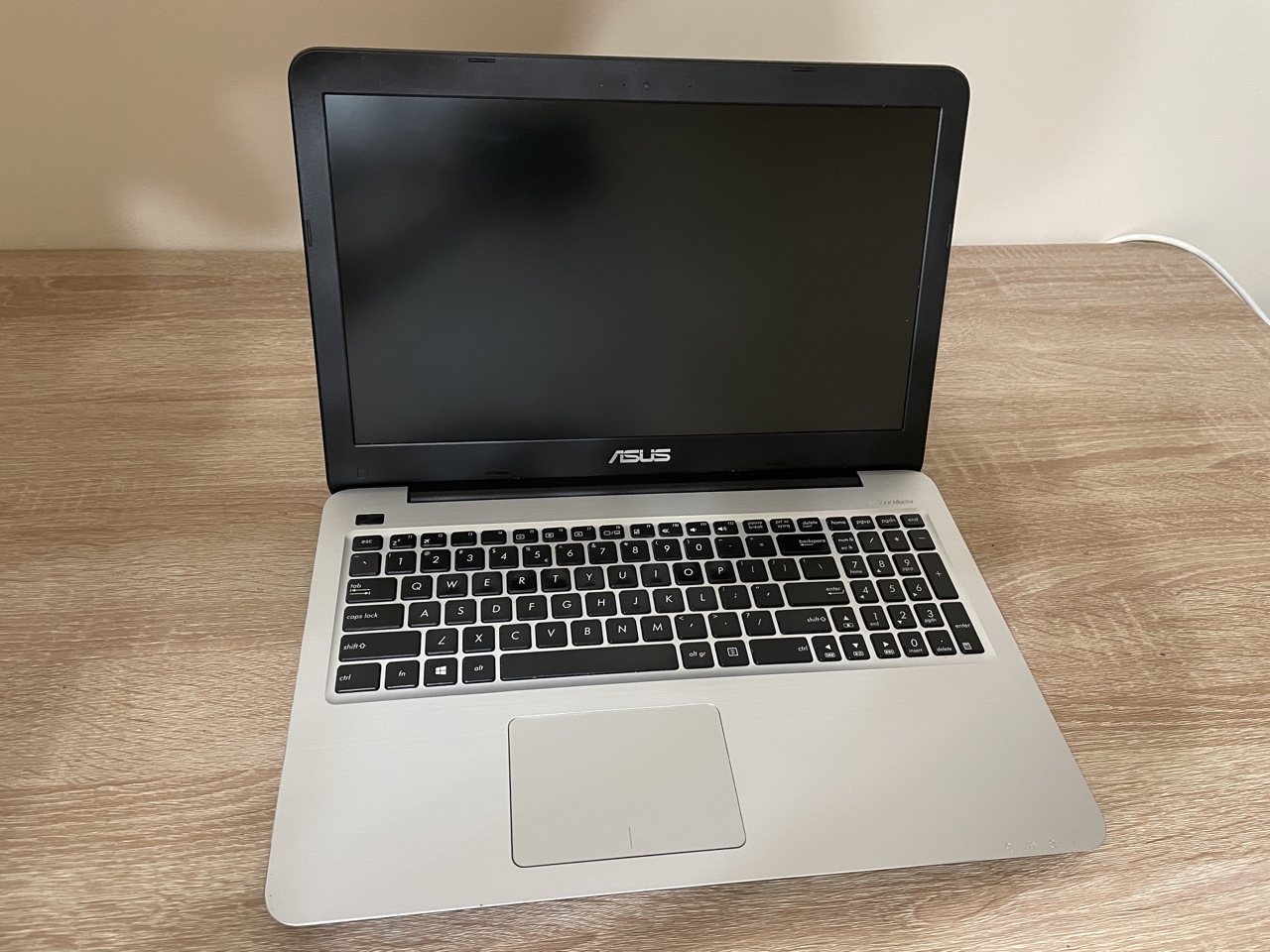 Laptop Asus R558U i5-7200/ 8GB RAM DDR4 /500GB SSD | Bytom | Ogłoszenie ...