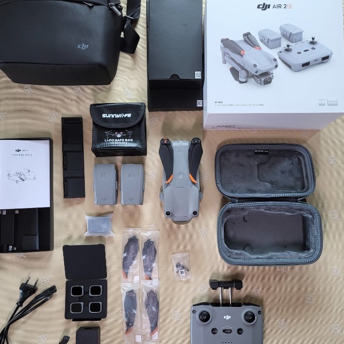 DJI Air 2S Fly More Combo + Dodatki | Skórzewo | Ogłoszenie na Allegro ...