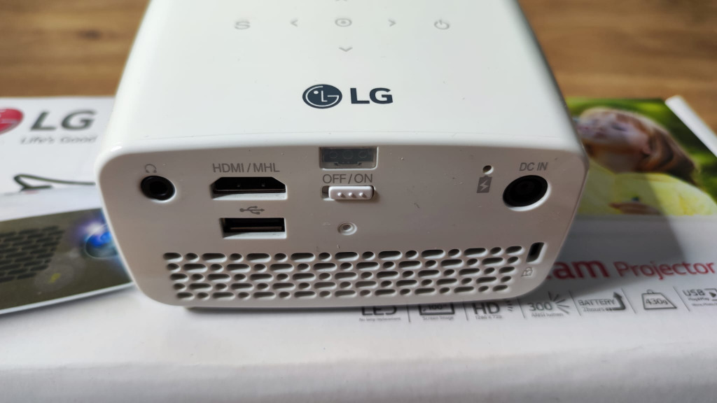 Mały Projektor LG Minibeam PH300 720P LED DLP | Wrocław | Kup teraz na ...