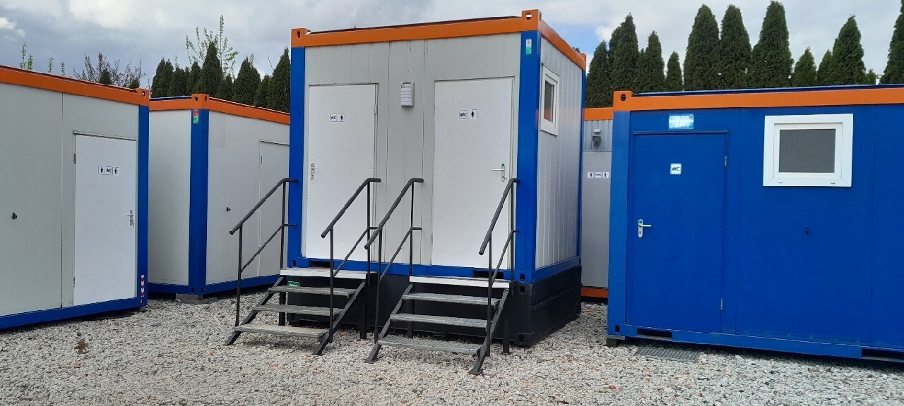 Kontener sanitarny damsko męski z szambem | Biskupice | Licytacja na Allegro Lokalnie